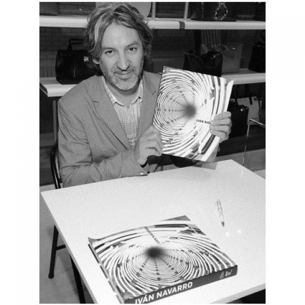 Iván Navarro - ArtRio Marketplace - Venda de obras de arte online